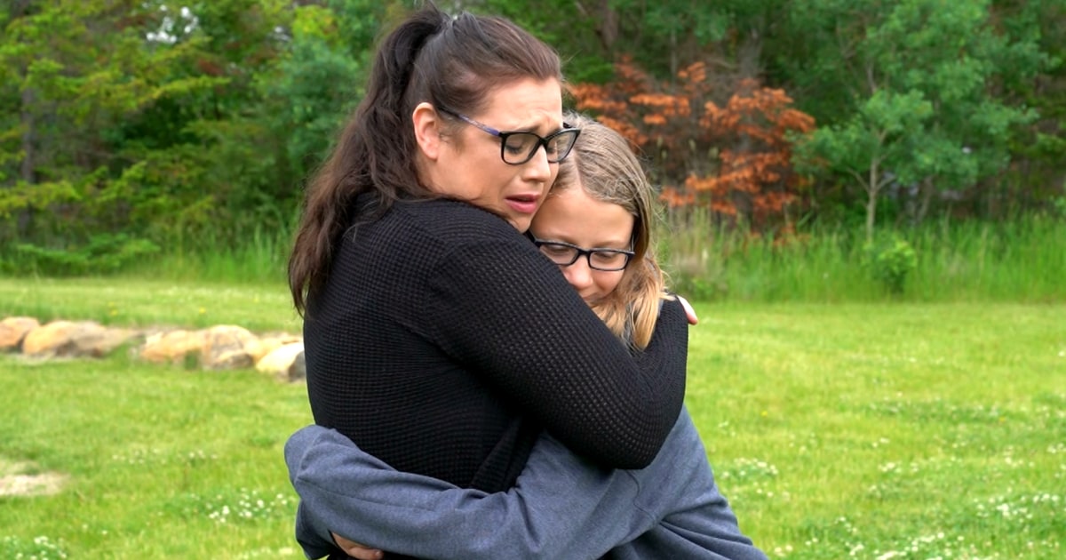 12-year-old girl saves 4-year-old boy after he falls into a sewer hole