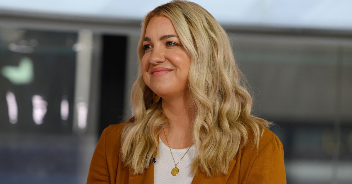 Jenna Kutcher’s 3 questions for living a more fulfilling life