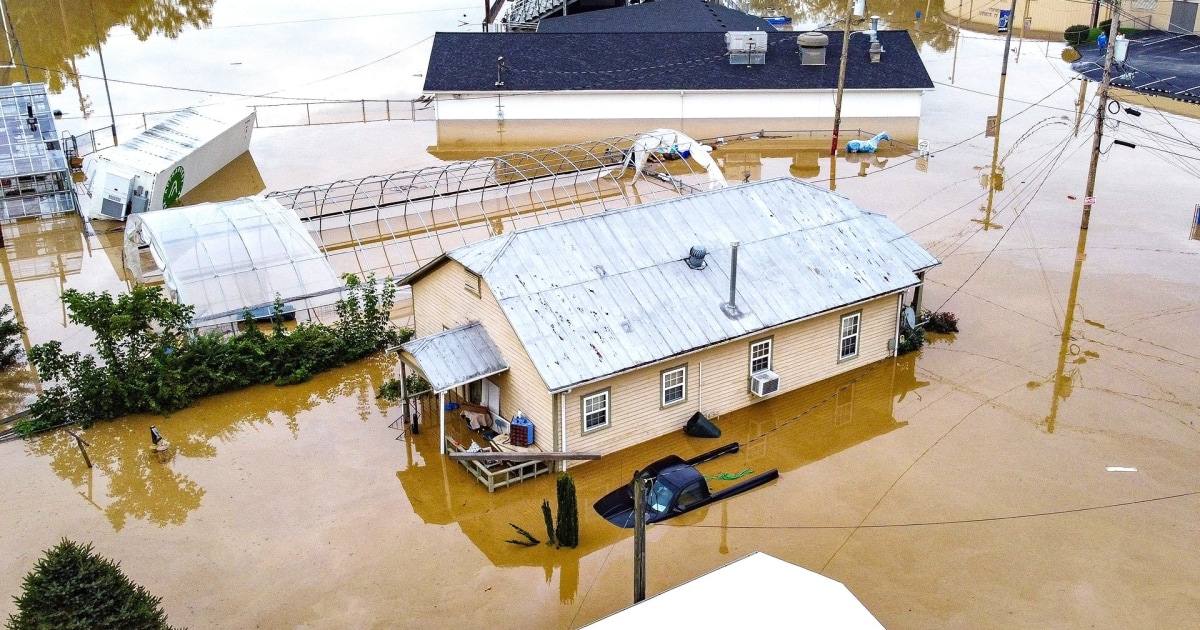 Flooding in Kentucky leaves at least 8 dead, homes underwater