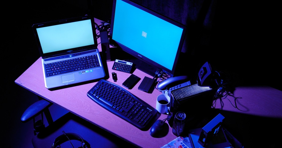 Tips for organizing your tech products and reducing clutter