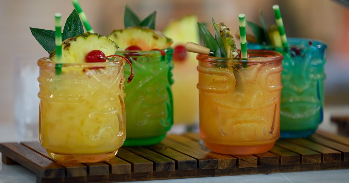 Try these easy non-alcoholic party drinks with the whole family