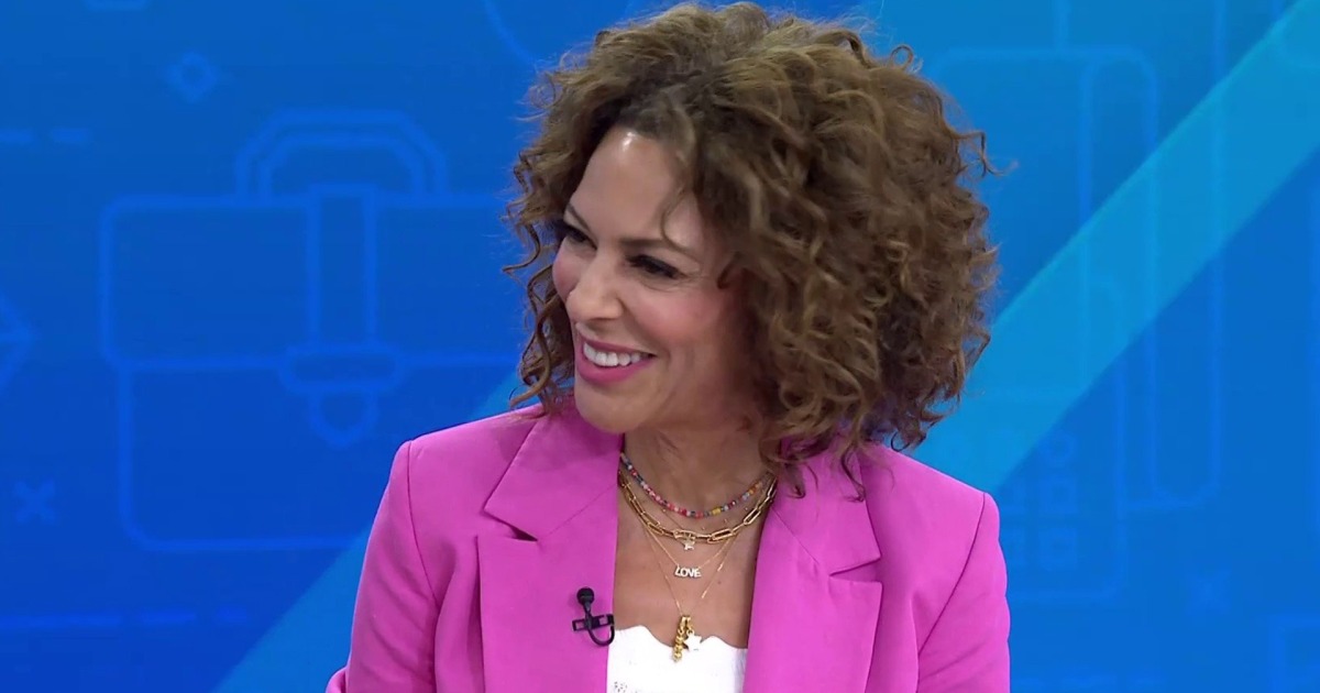 Relationship coach shares tips for happy, long-lasting connections