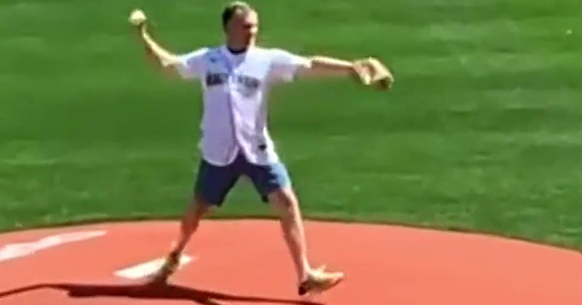 NBC News' Peter Alexander throws first pitch at Mariners game
