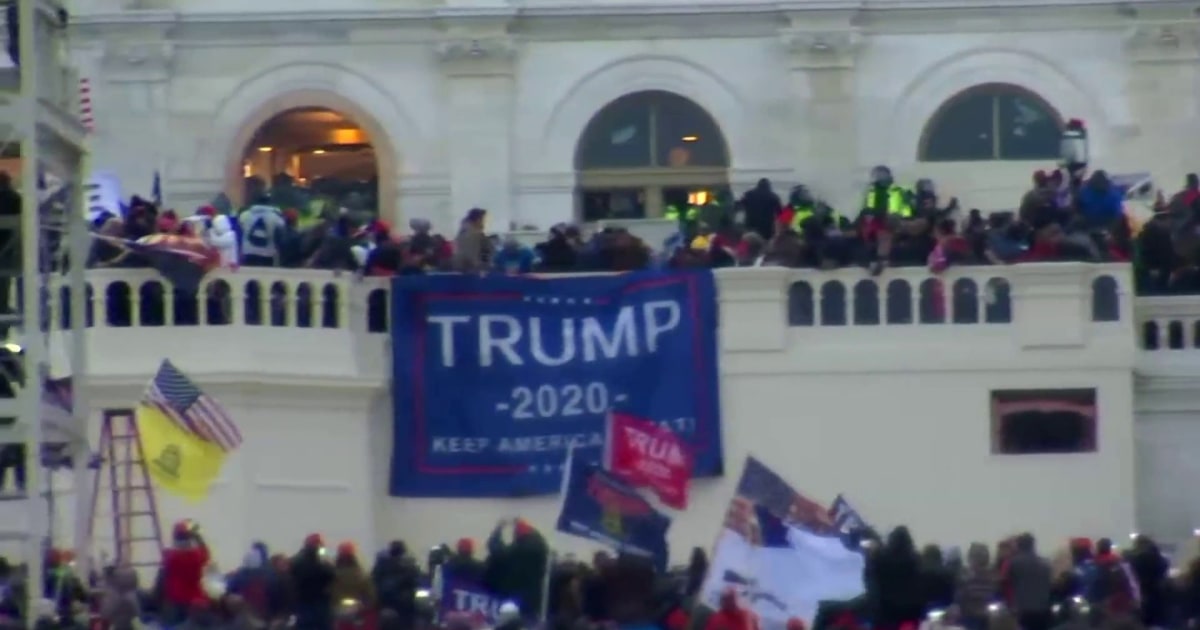 Florida man pleads guilty to attacking police officers in Jan. 6 riot