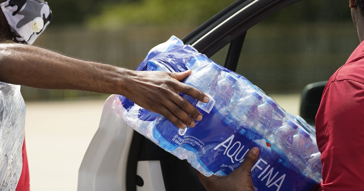 Thousands still without running water amid Mississippi water crisis