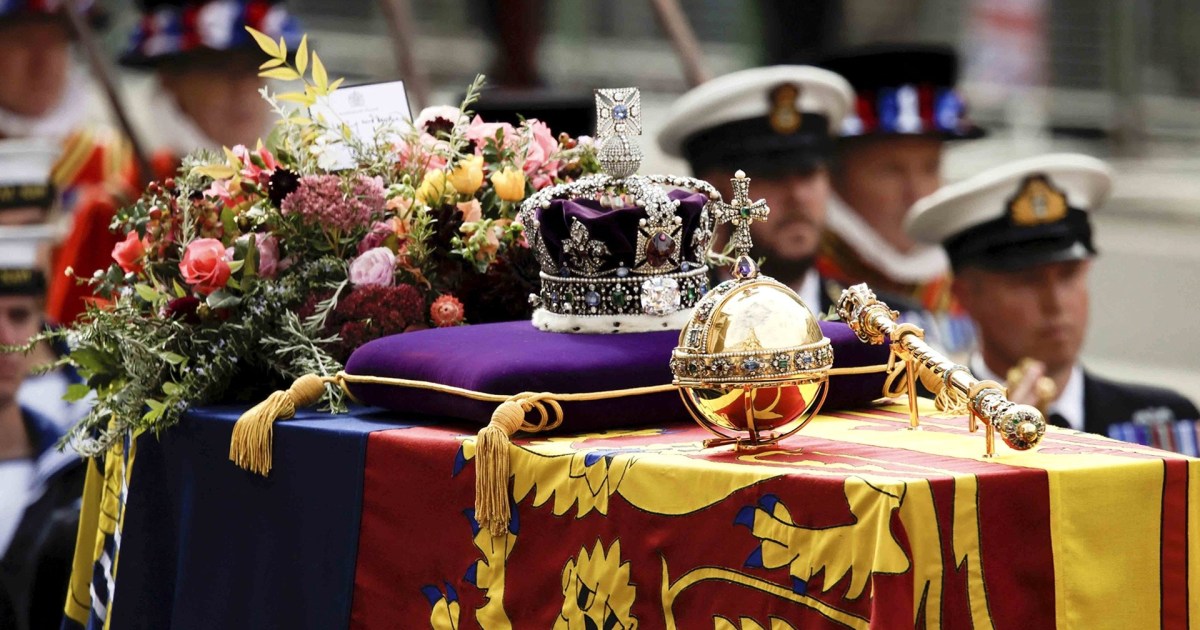Royal expert on the significance of Queen Elizabeth’s coffin design