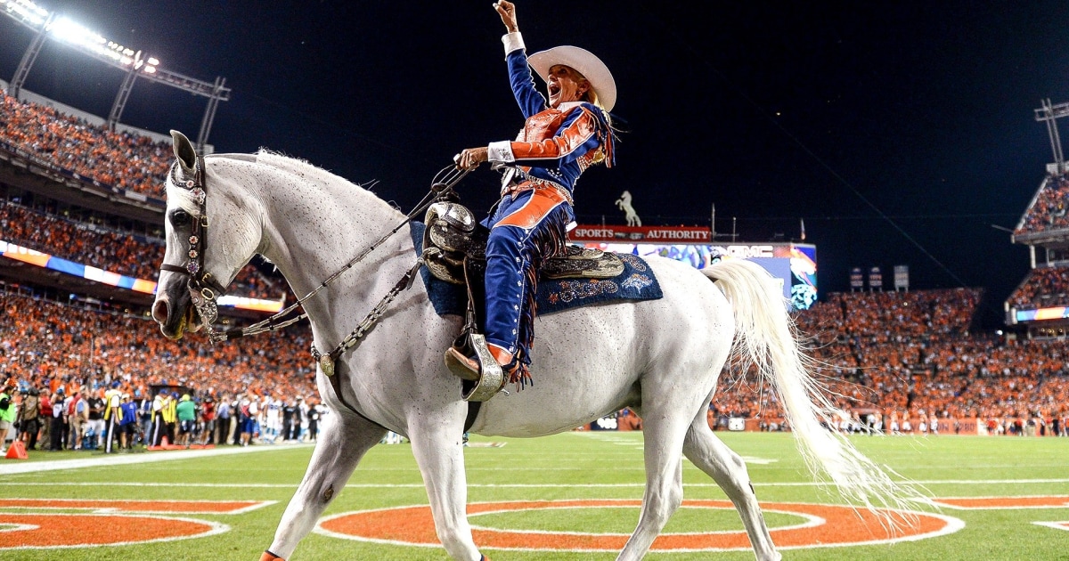 A look at a day in the life of Denver Broncos mascot, Thunder