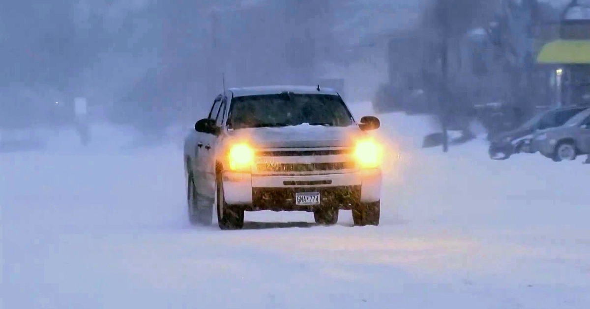 Early winter storm drops a foot of snow in parts of the Midwest