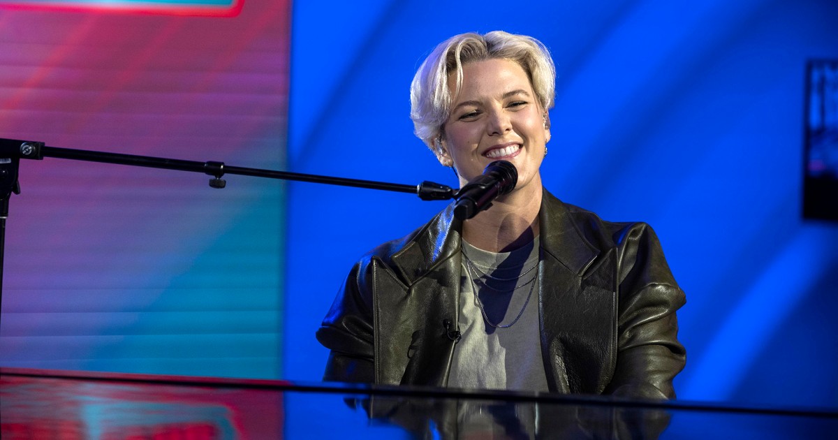 Betty Who performs self-acceptance anthem ‘BIG’ live on TODAY