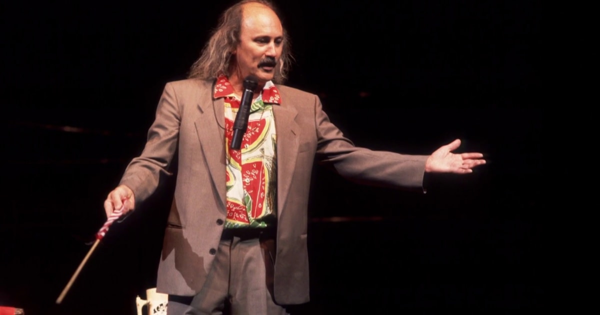 Gallagher, legendary prop comedian, dies at 76