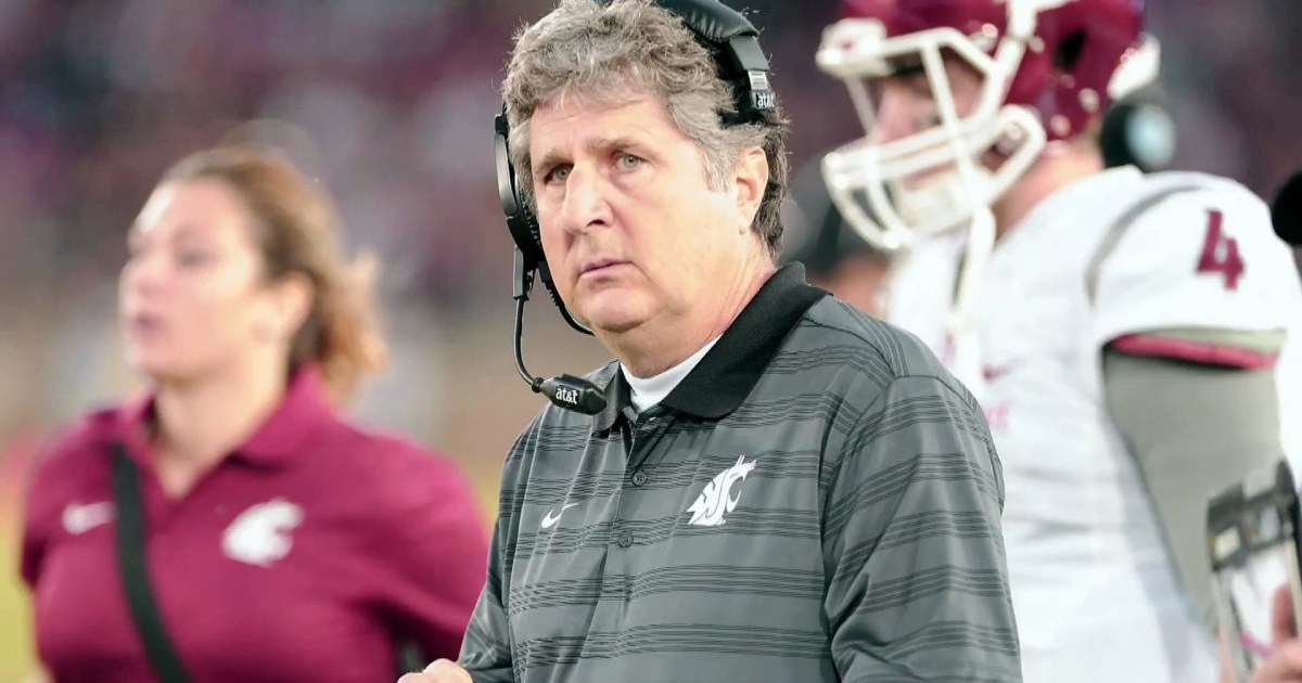 Tributes pour in for Mississippi State football coach Mike Leach