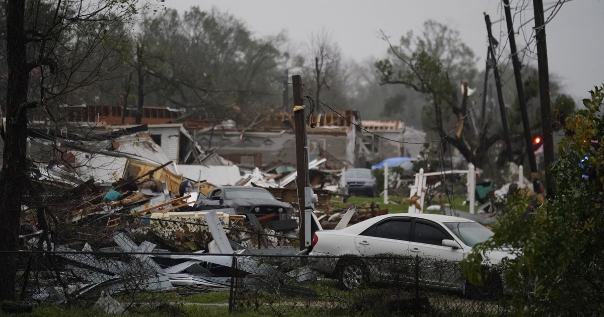 Deadly tornado outbreak across South leaves trail of destruction