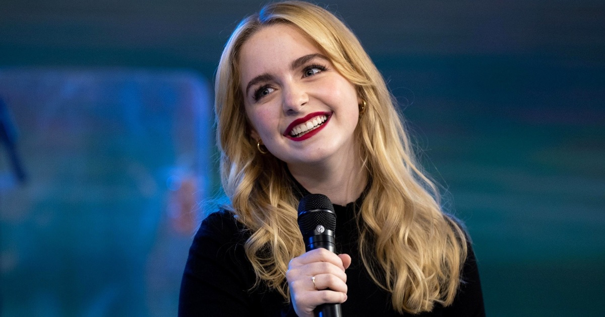 Mckenna Grace performs ‘Self Dysmorphia’ on TODAY