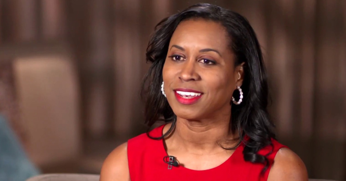 Heart attack survivor thanks women who saved her on dance floor