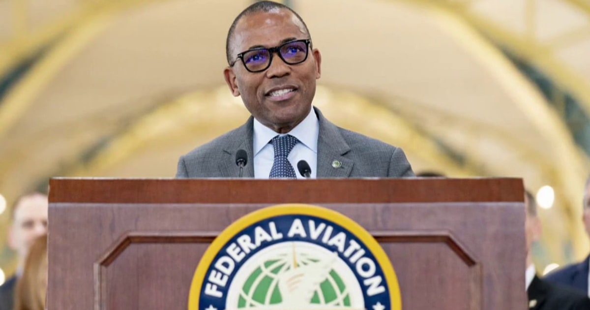 FAA holds safety summit after series of close calls