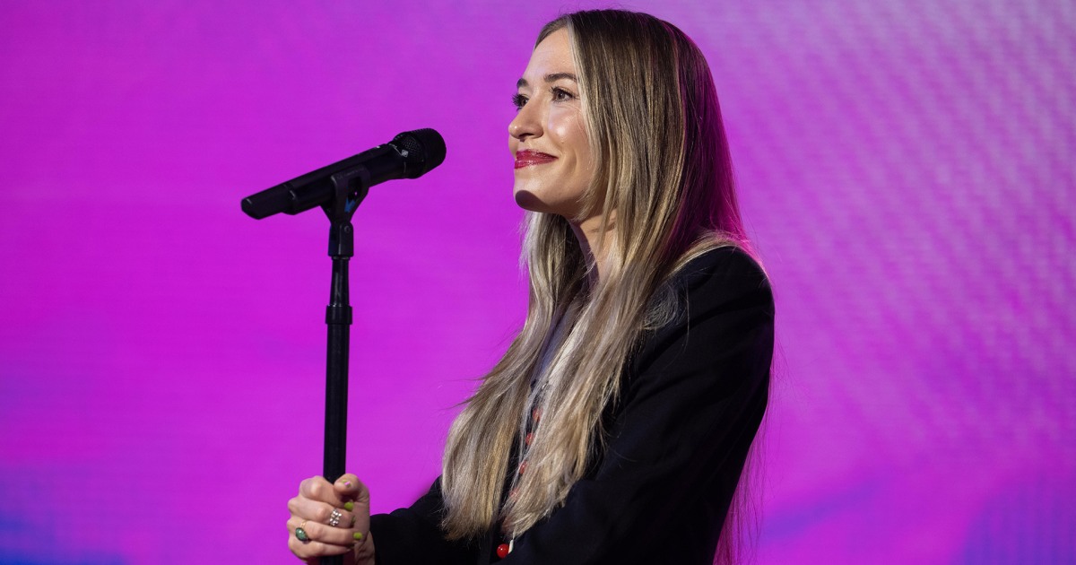 Lauren Daigle performs ‘Thank God I Do’ live on TODAY