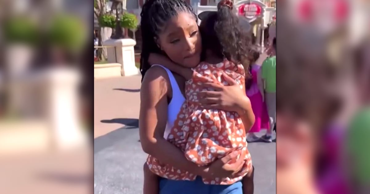 Young Halle Bailey fan didn’t want their hug to end