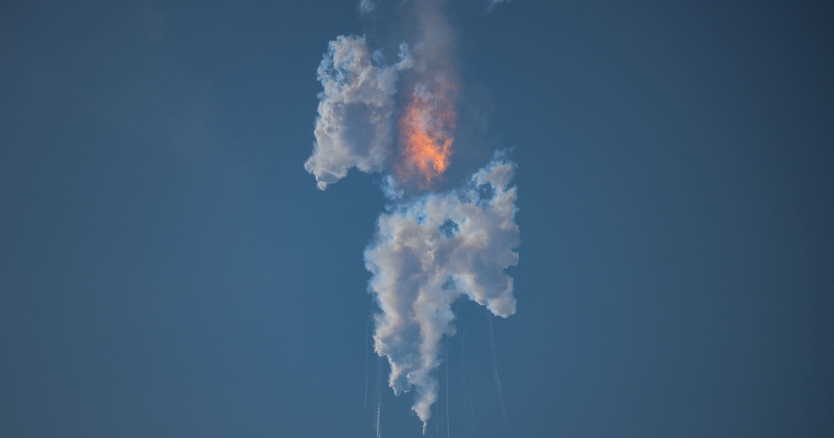 Elon Musk’s SpaceX Starship explodes midair during test flight Elon Musk’s SpaceX Starship explodes midair during test flight
