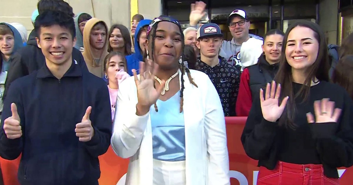 High school seniors reveal their college of choice live on TODAY