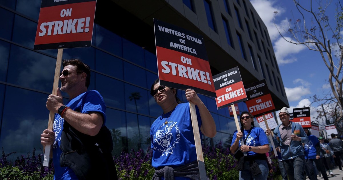 Thousands of writers picket after failed WGA negotiations