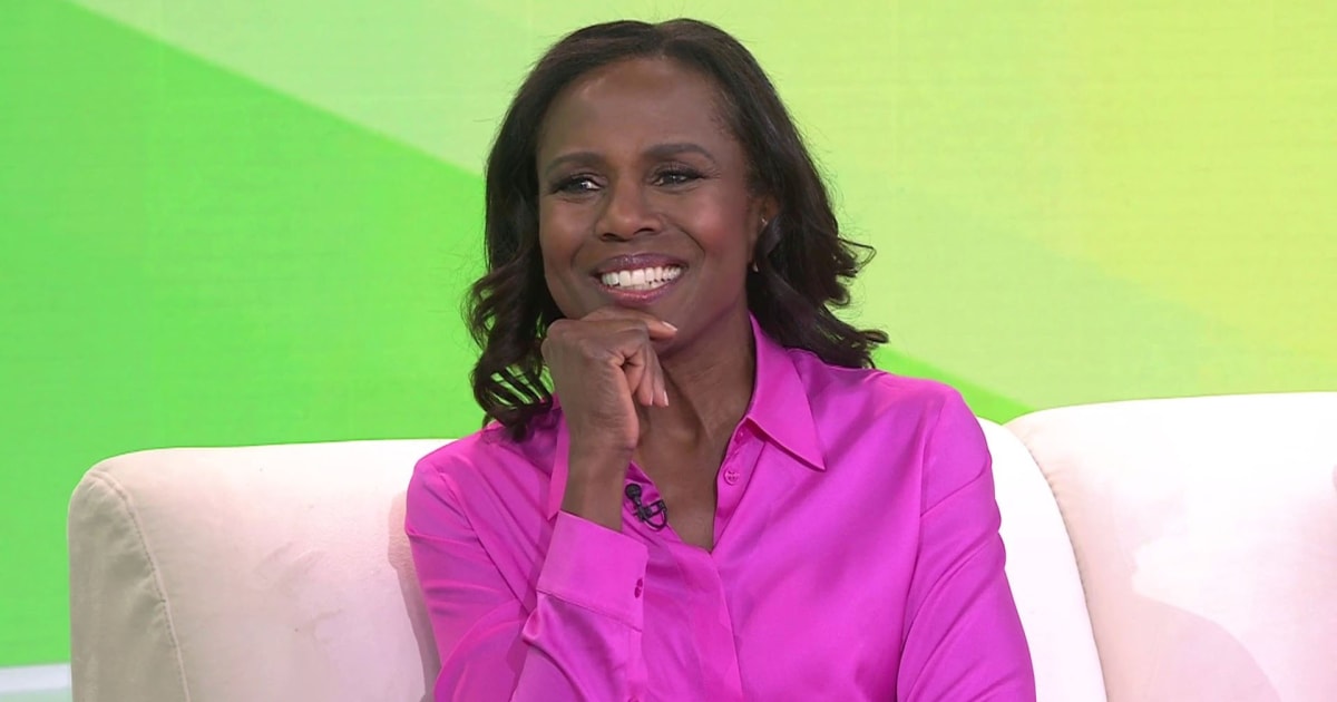 Deborah Roberts surprised with sweet messages from her kids