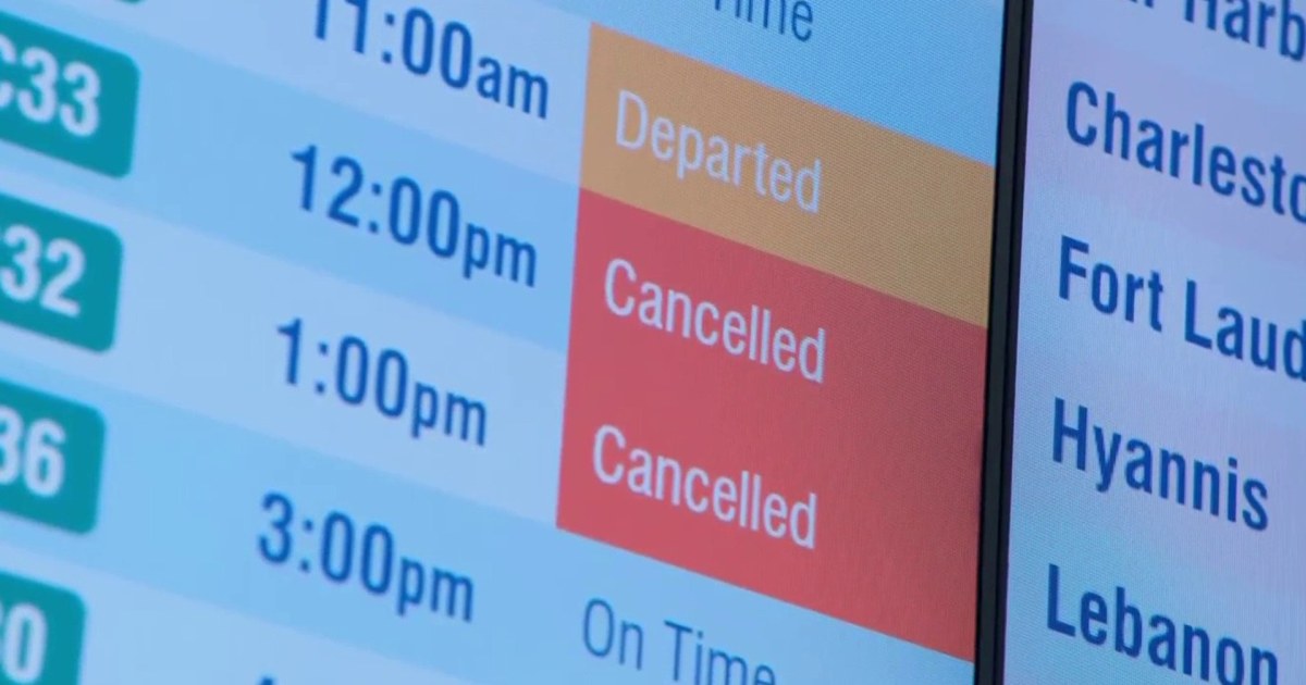 Biden pushes new compensation rules for flight delays, cancellations