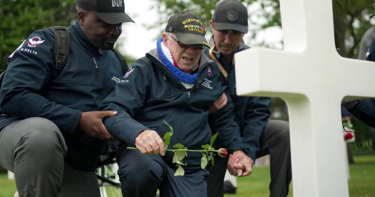 World War II vets return to Normandy to honor the fallen