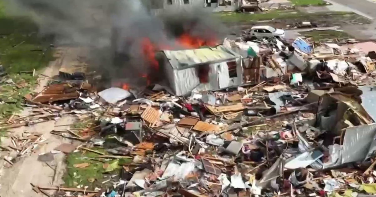 Severe weather hampers tornado recovery in Texas