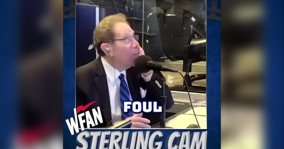 Legendary Yankees radio broadcaster John Sterling hit by foul ball