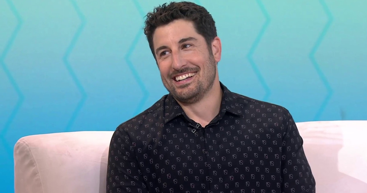 Jason Biggs reveals why he doesn't wear his wedding ring