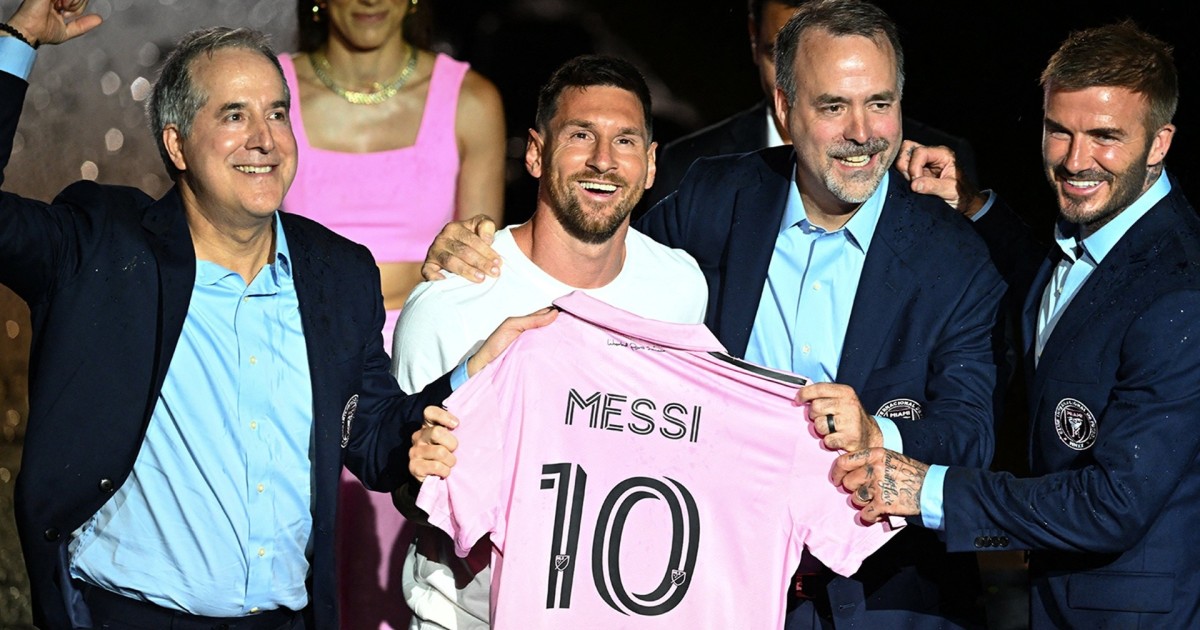 Lionel Messi joins Inter Miami, sending soccer world into a frenzy