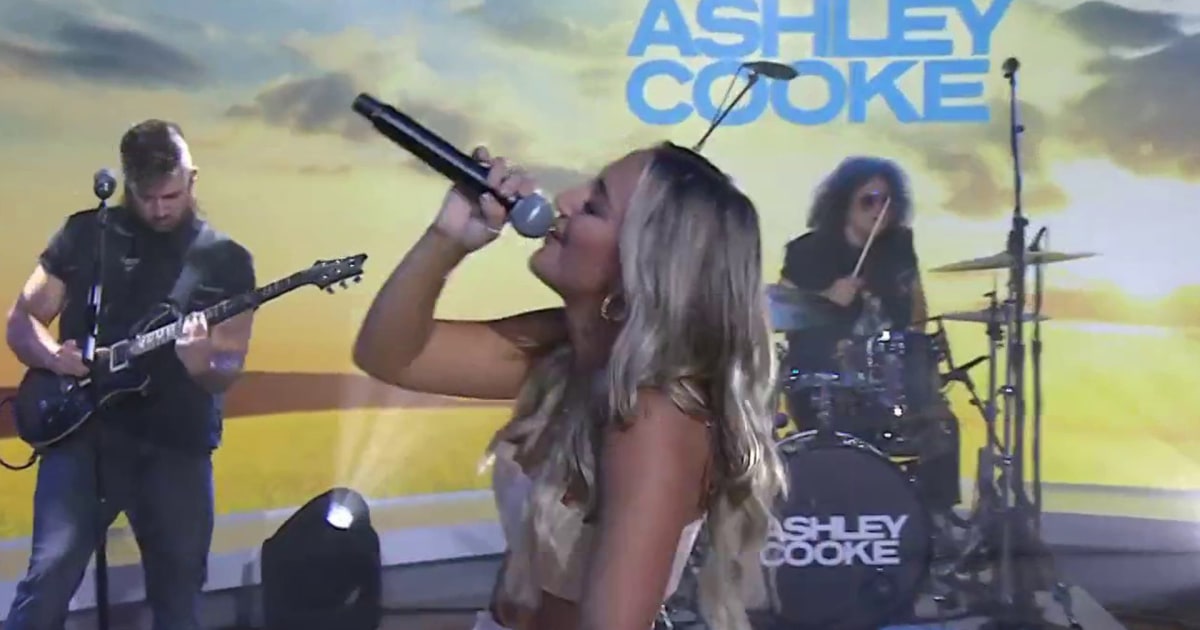 Ashley Cooke performs ‘Tastes Like’ in Studio 1A
