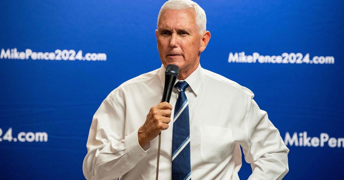 Top GOP candidates take aim at Trump