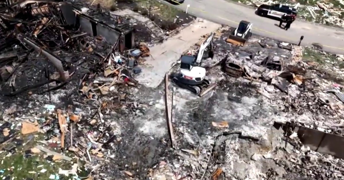 Home explosion in Pennsylvania leaves 5 dead