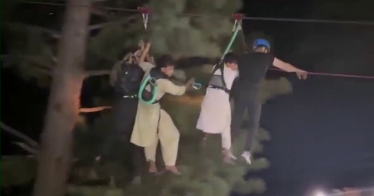 Watch: 8 people saved in dramatic cable car rescue in Pakistan