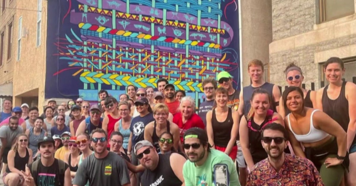 Sheinelle Jones trains for NYC Marathon with Mural Miles