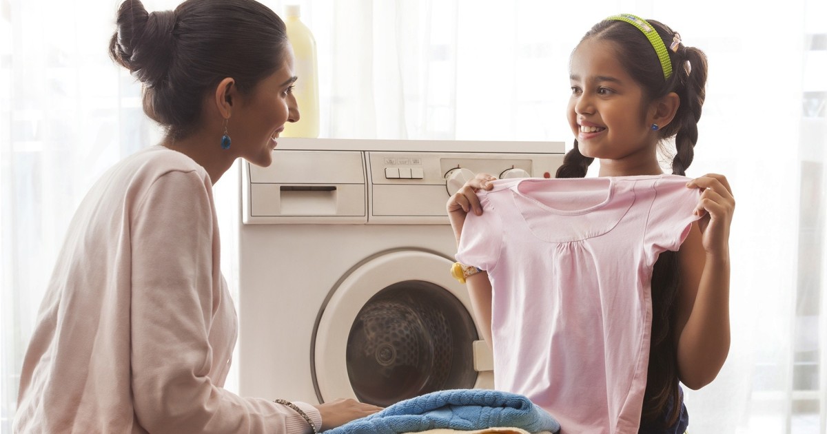 How to properly sort, wash and fold laundry