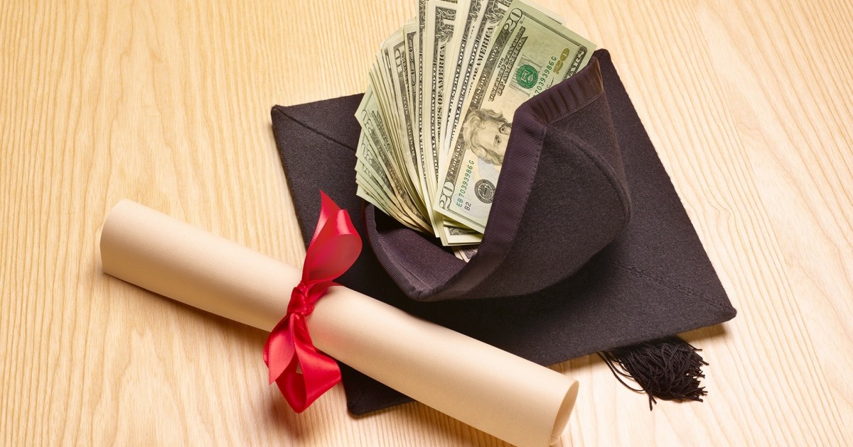 Student loan repayments restart this weekend: What to know