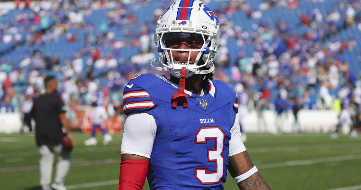 Damar Hamlin makes moving return in first regular-season game