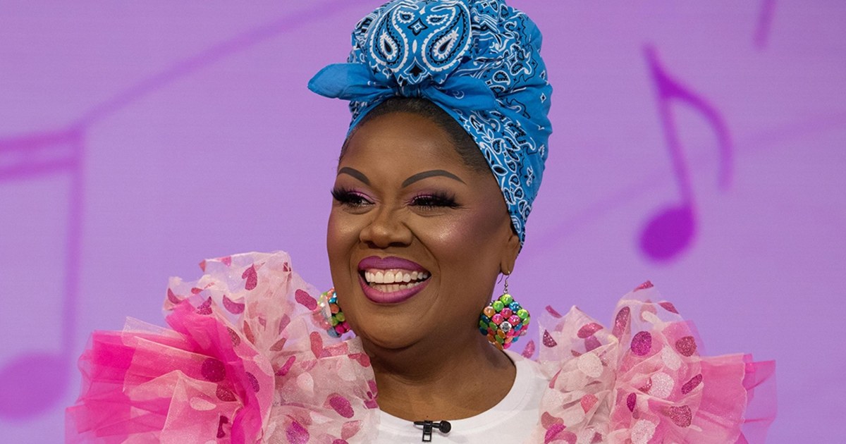 Vocal teacher Cheryl Porter gives Hoda & Jenna a singing lesson