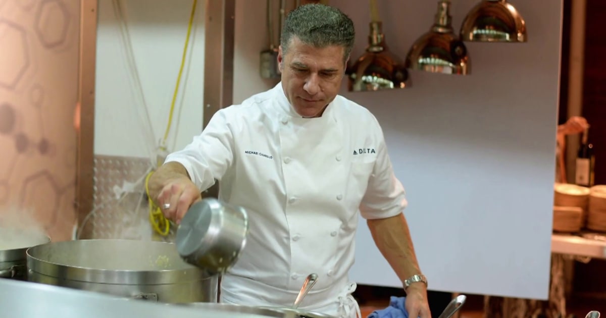 Food Network chef Michael Chiarello dies following allergic reaction