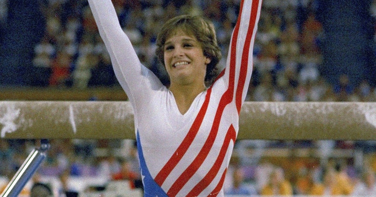 Mary Lou Retton battling rare form of pneumonia, family says