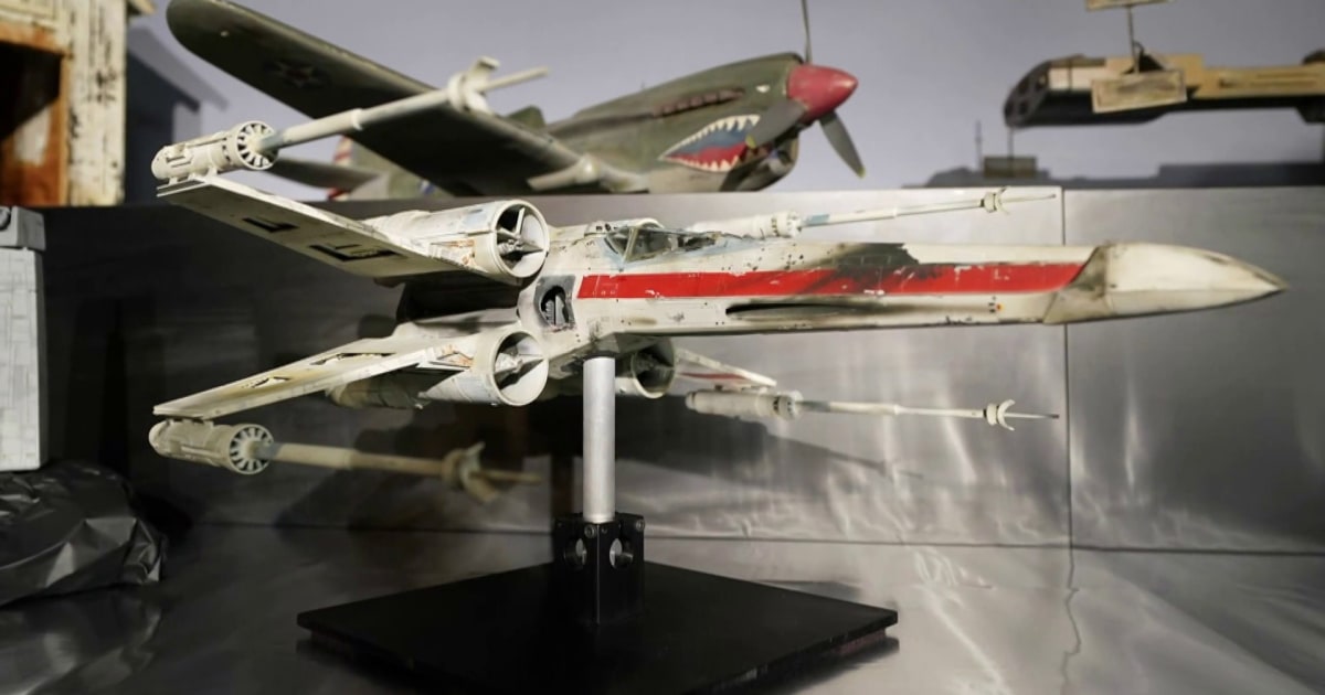 Miniature X-wing fighter used in original ‘Star Wars’ sells at auction