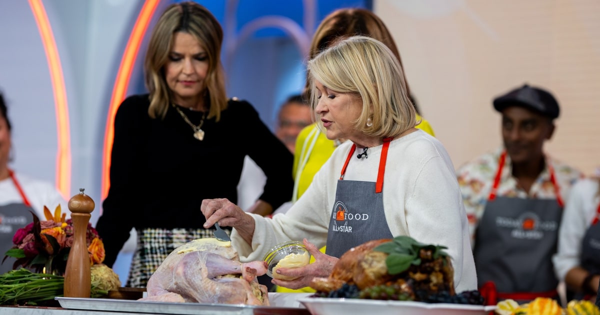 Martha Stewart, Bobby Flay share tips for perfect turkey, stuffing