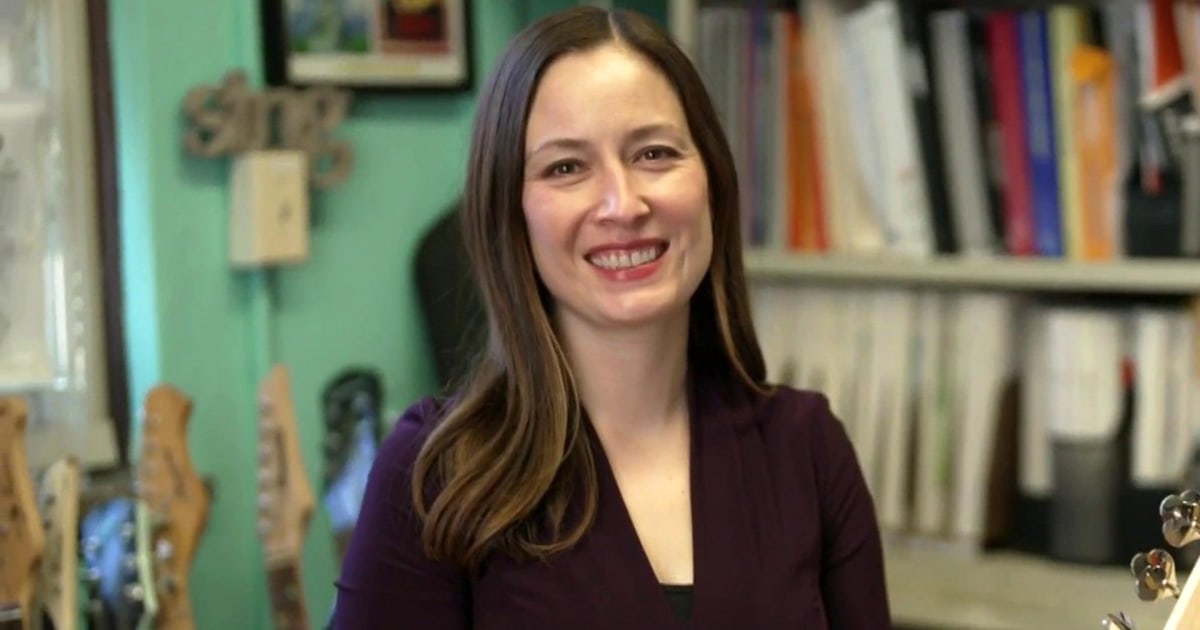 Music teacher gets big surprise from students...and Adam Sandler!