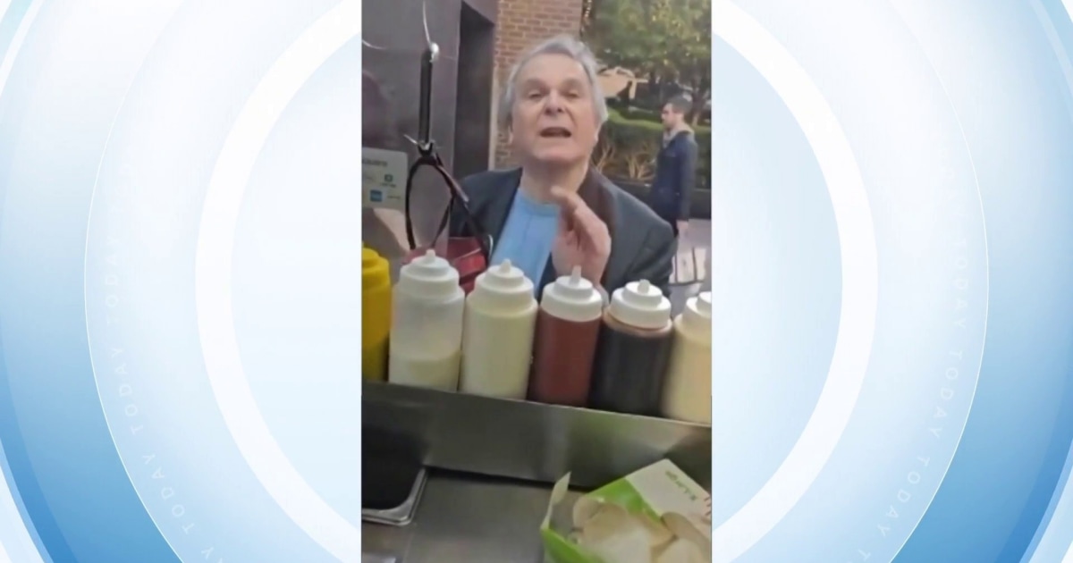 Ex-Obama advisor arrested over Islamophobic rant caught on cam