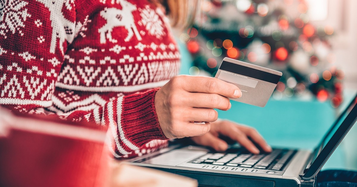 Holiday shopping strategies to optimize your family budget