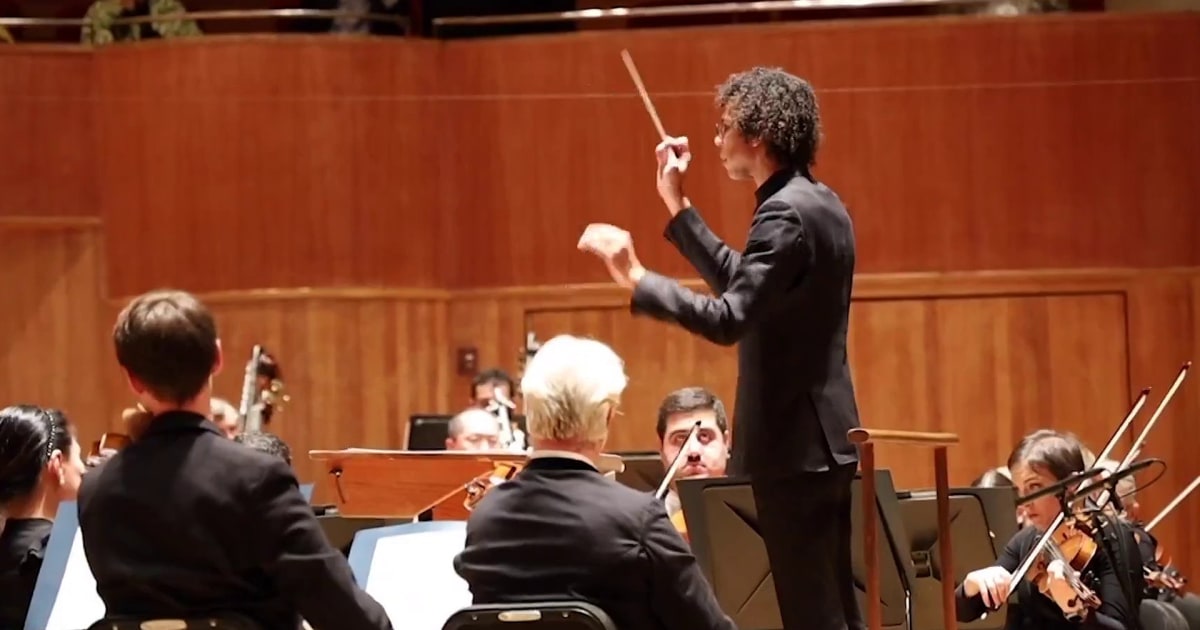 Baltimore symphony orchestra names first Black music director