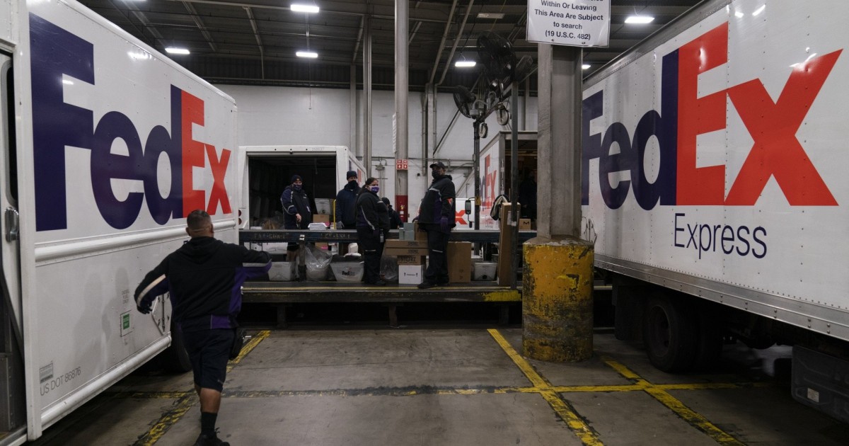 How FedEx is testing the durability of packages for the holidays