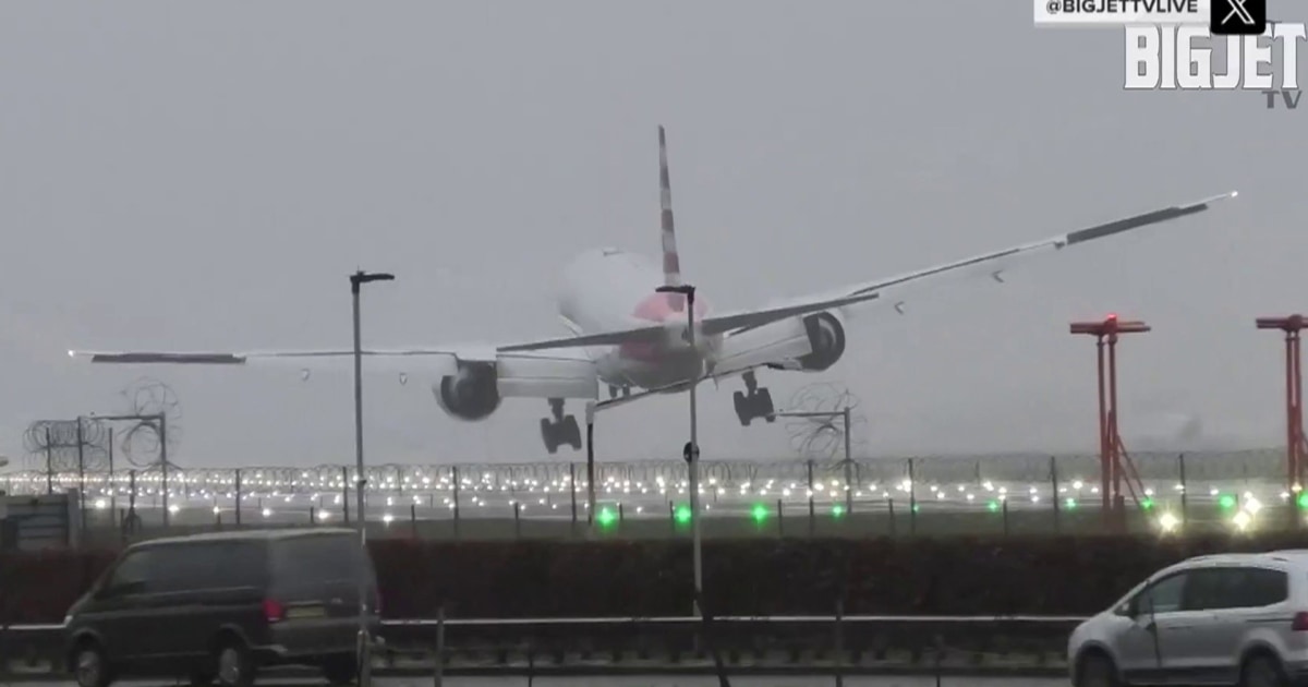Plane dips and bounces during bumpy landing at Heathrow airport